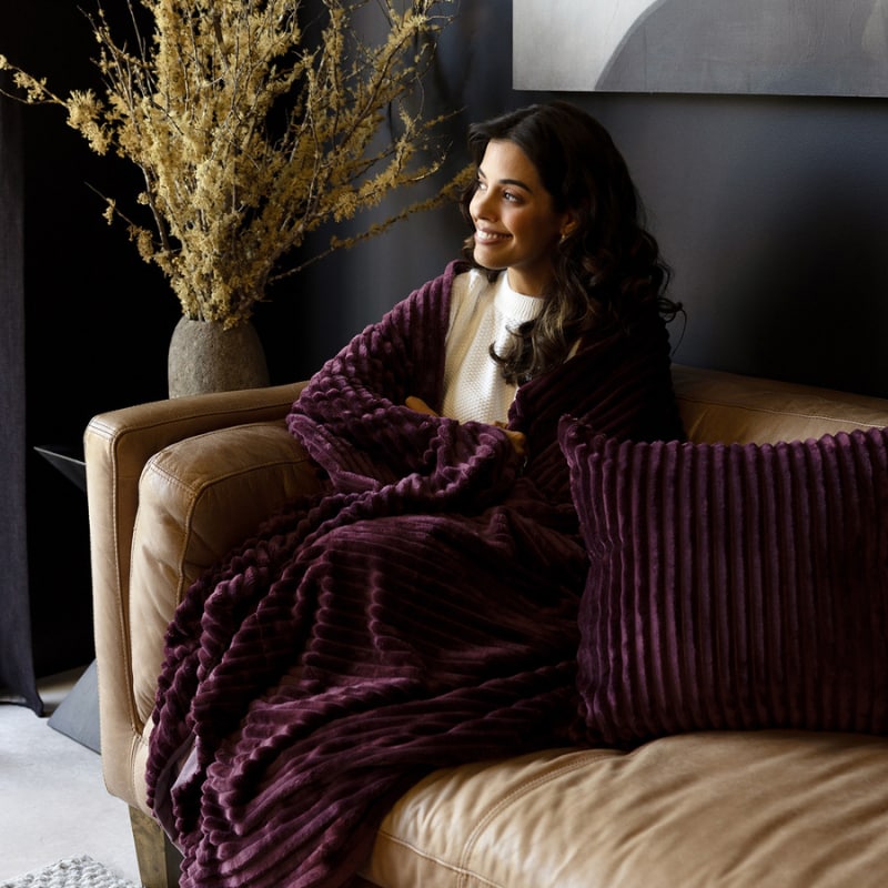 Bambury Channel Plum Throw | Australia